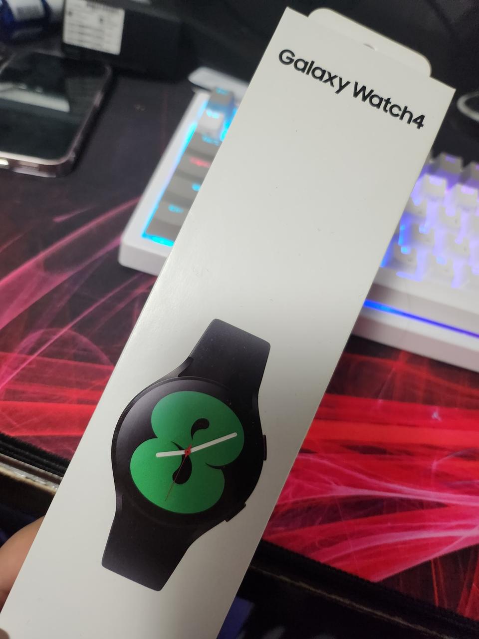 갤럭시워치4 LTE 40mm블랙 팝니다. | 헬로마켓