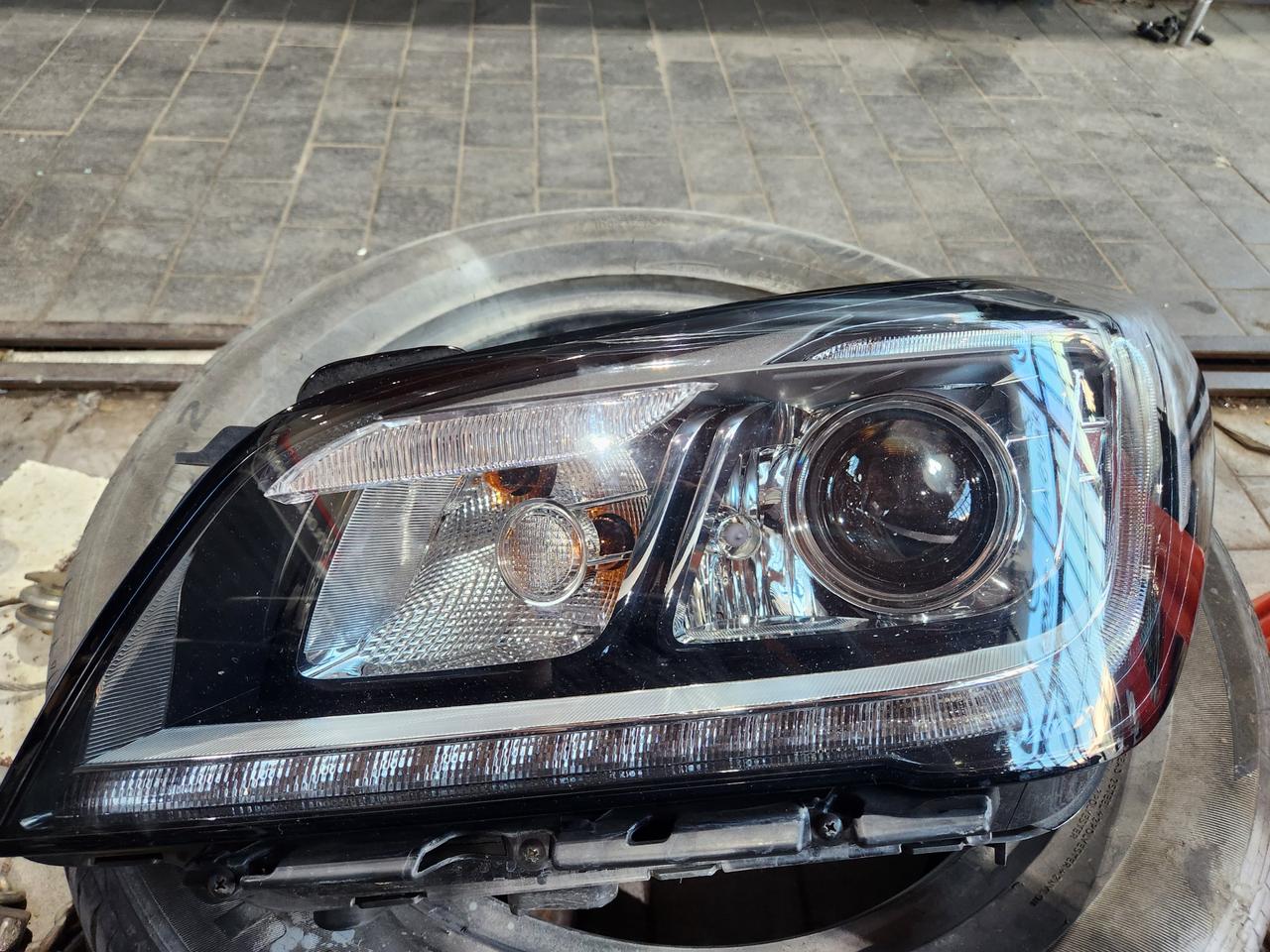 제네시스g80 중고HID라이트(운전석) | 헬로마켓