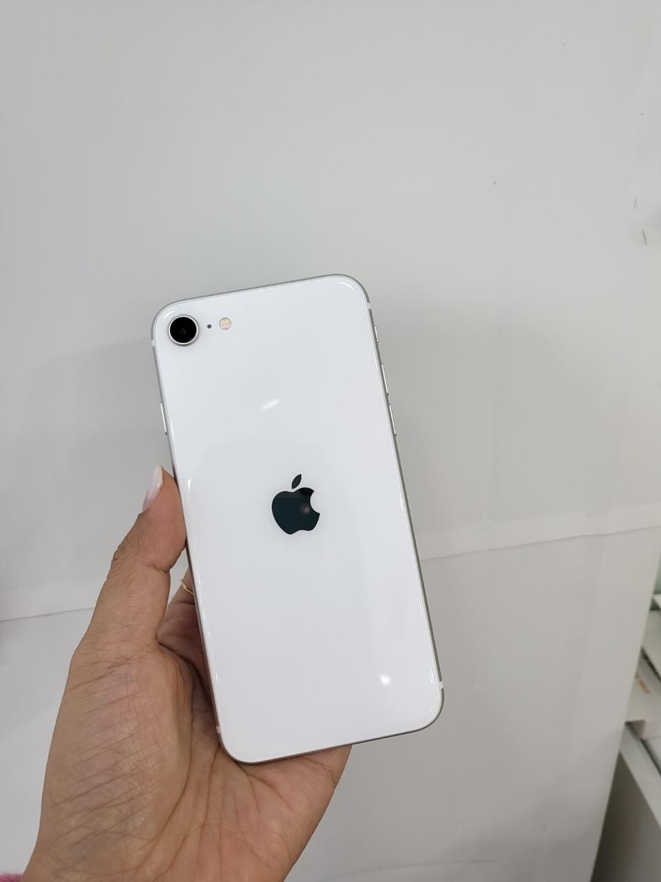 애플 아이폰SE2 128GB 화이트 SSS급 여수/순... | 헬로마켓