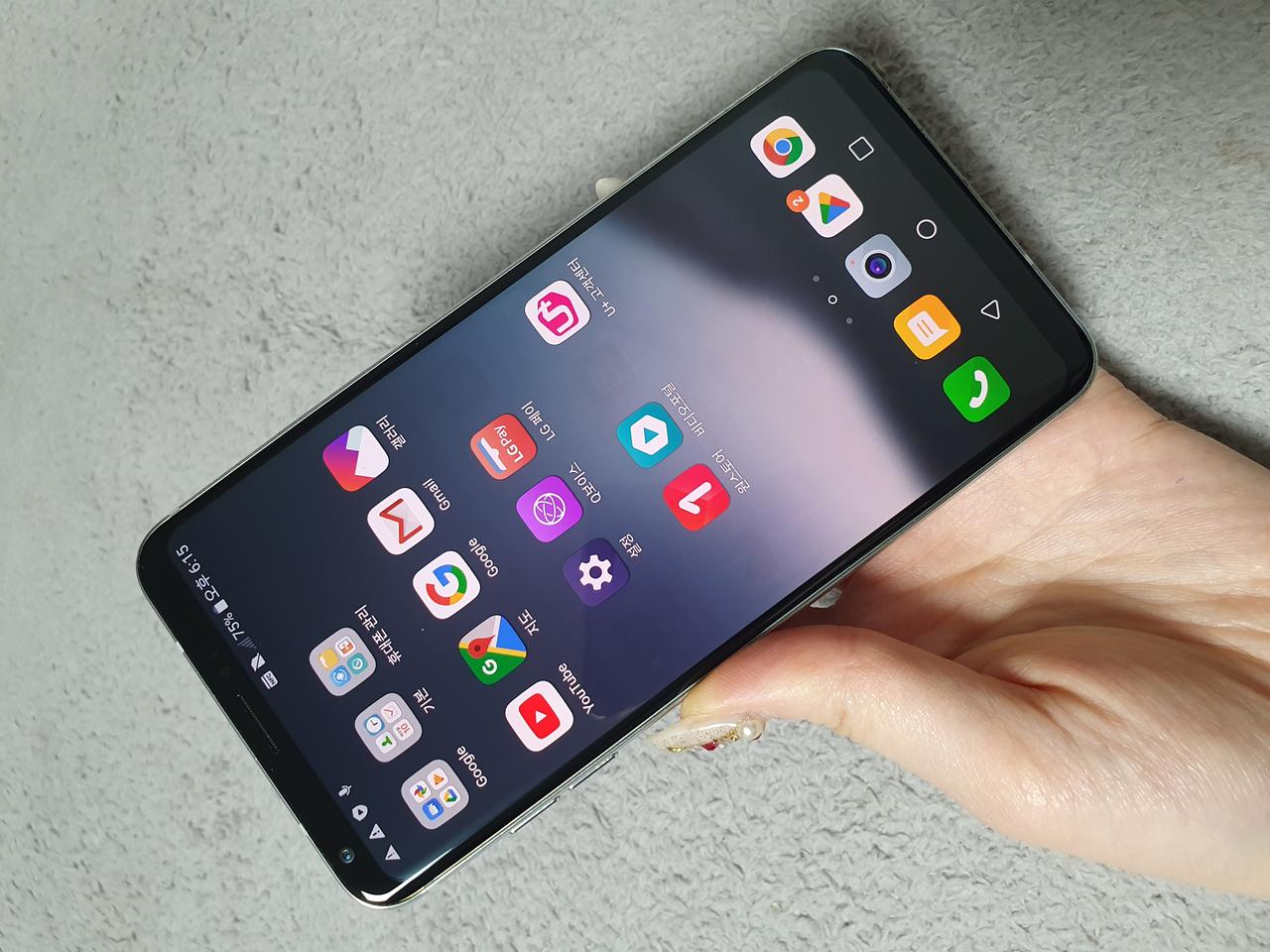 LG V30 실버 64G 외관A급 아주 저렴히 판매합니다 | 헬로마켓