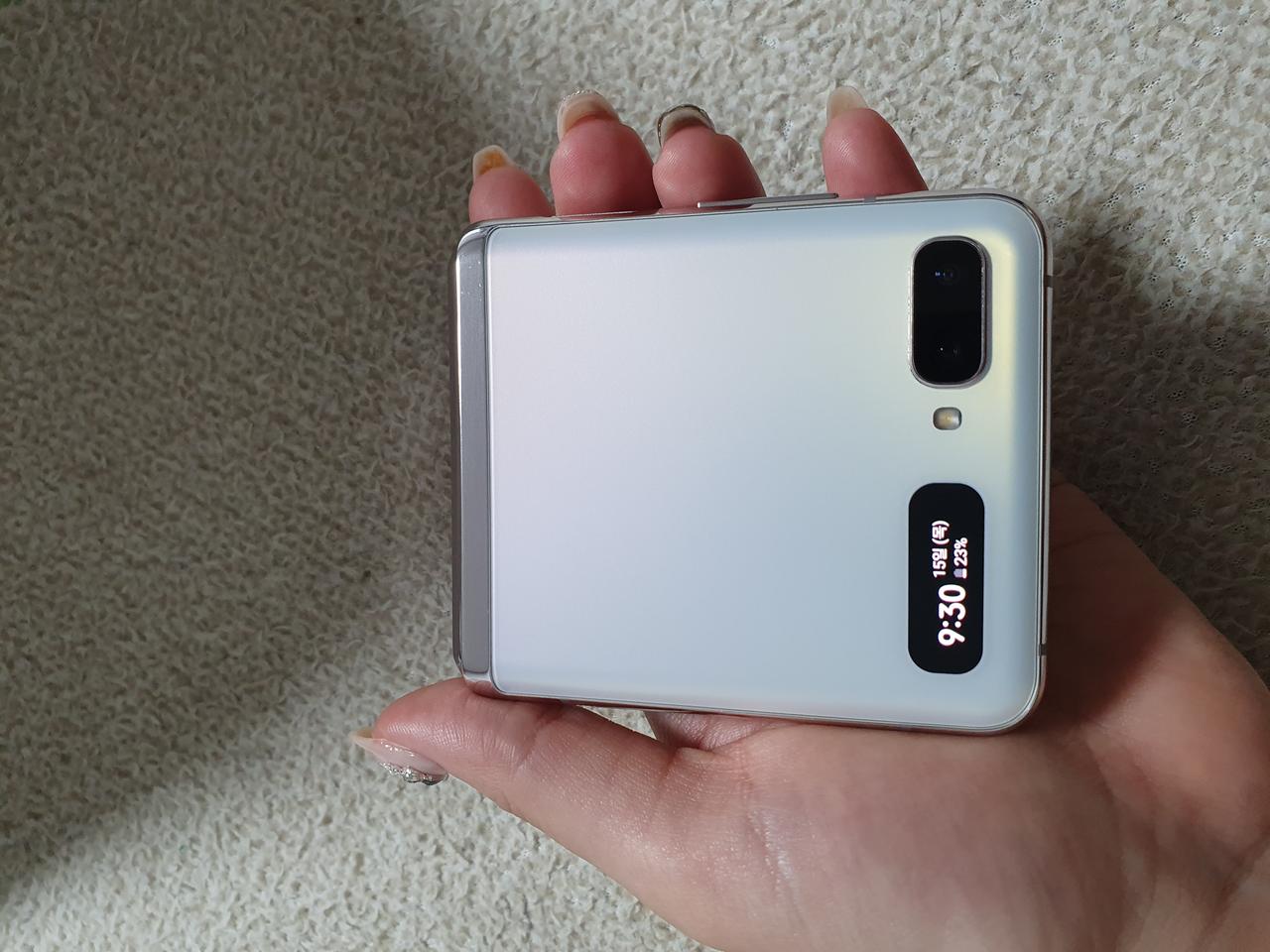 LG 갤럭시 Z플립2 5G 화이트 256G 깨끗한A급... | 헬로마켓