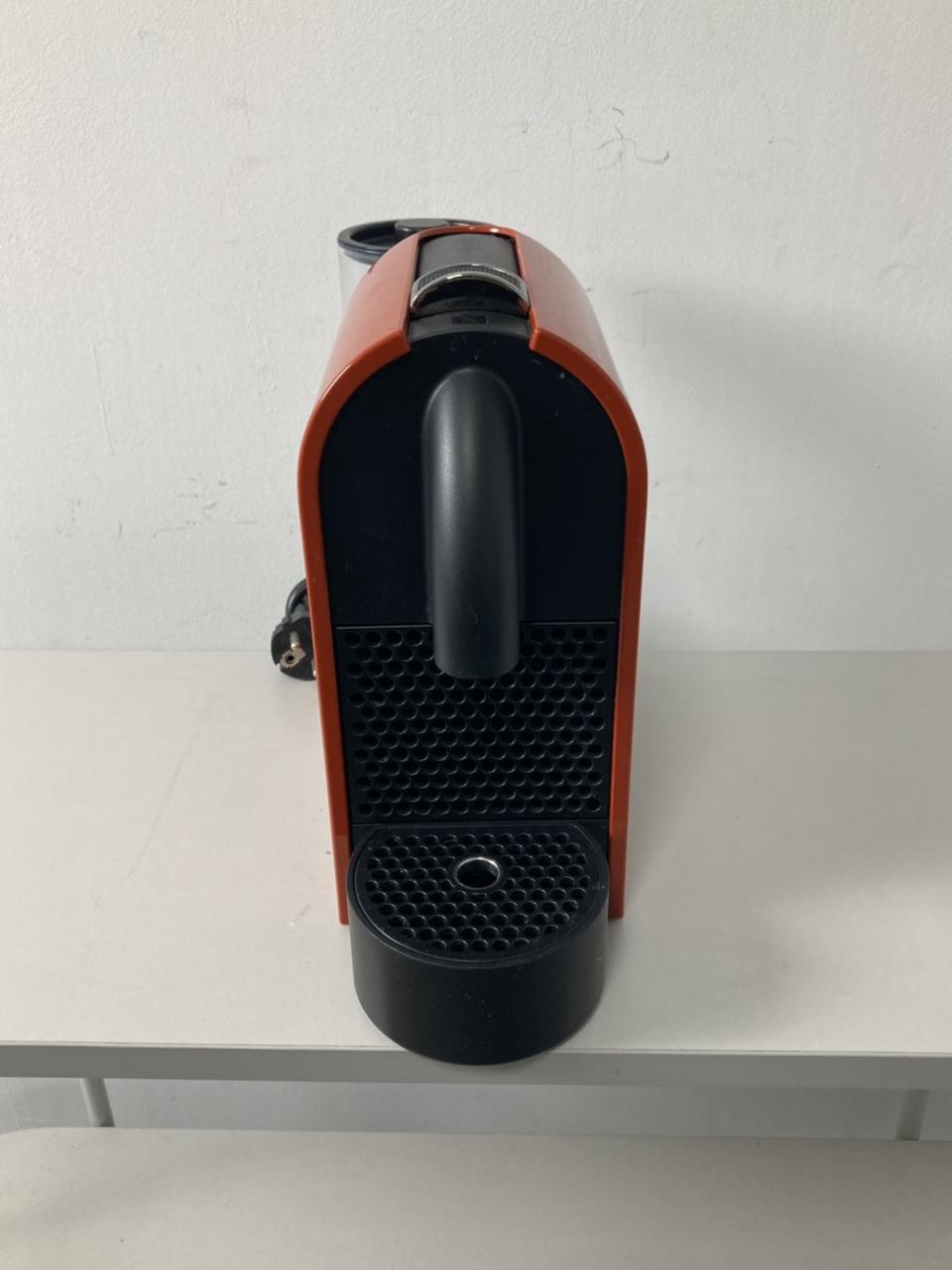 품번wsa 깨끗한 중고네스프레소 D50 캡슐 커피머신 | 헬로마켓