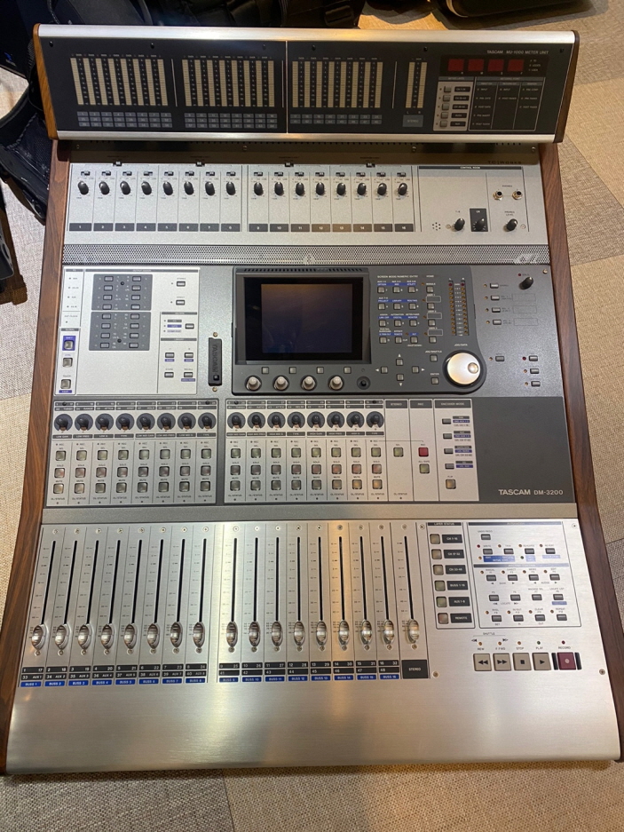 타스캄 Tascam DM3200 디지털믹서 판매교환 | 세컨웨어(헬로마켓)