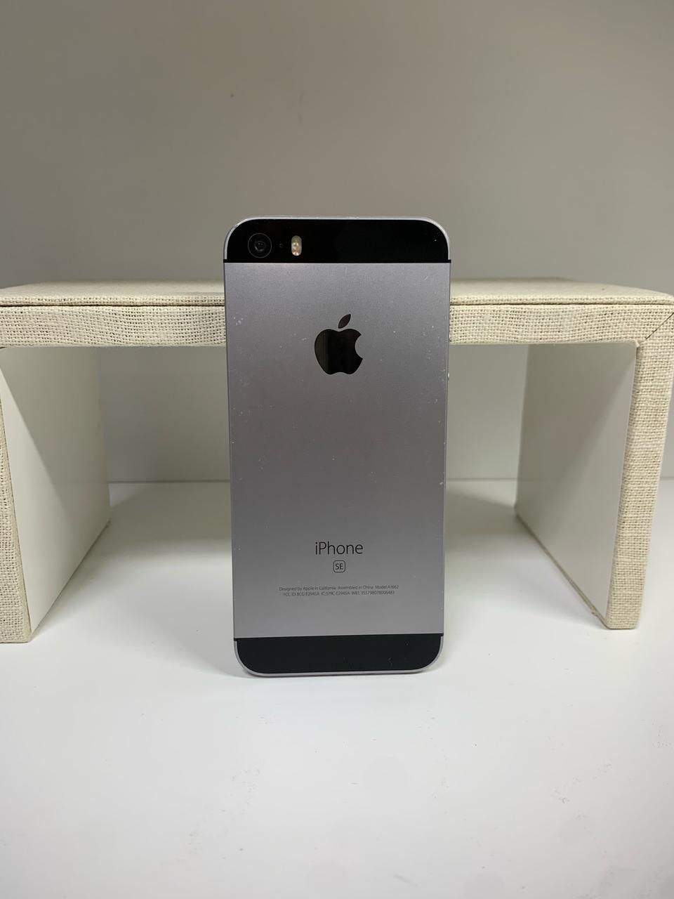 아이폰se 128G 스그 성능100% 북미판 무음 | 헬로마켓
