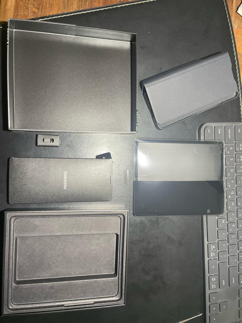 갤럭시 z폴드3 256g KT | 헬로마켓