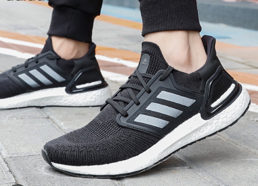 아디다스 울트라부스트20코어블랙(US11추천285) | 세컨웨어(헬로마켓)