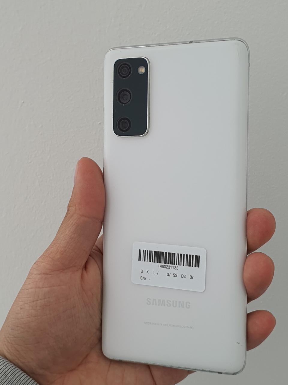 갤럭시S20fe 화이트 128기가 상태깨끗합니다 | 세컨웨어