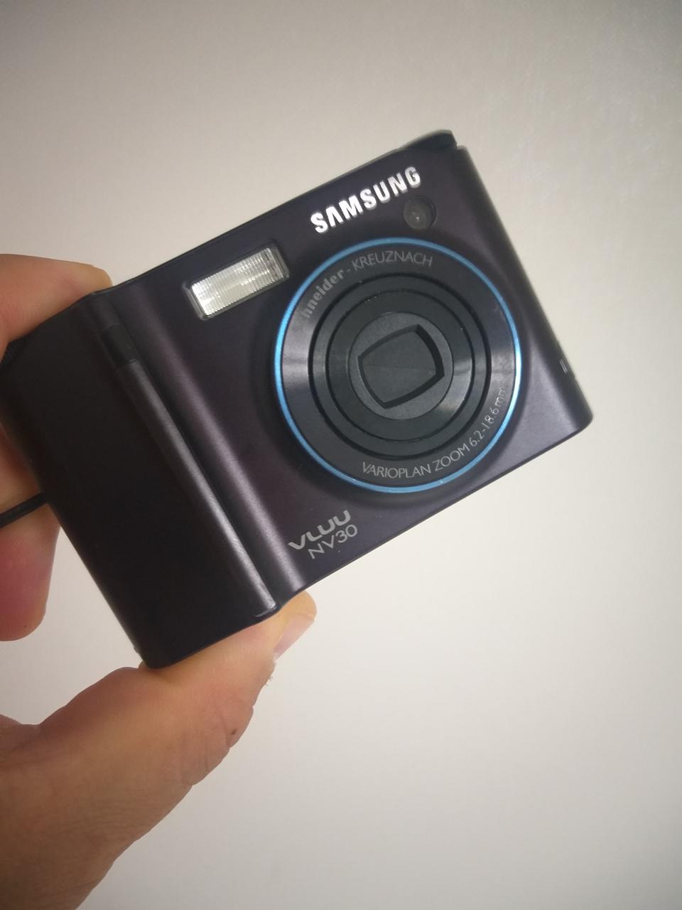 삼성 VLUU NV30 디지털카메라 | 헬로마켓