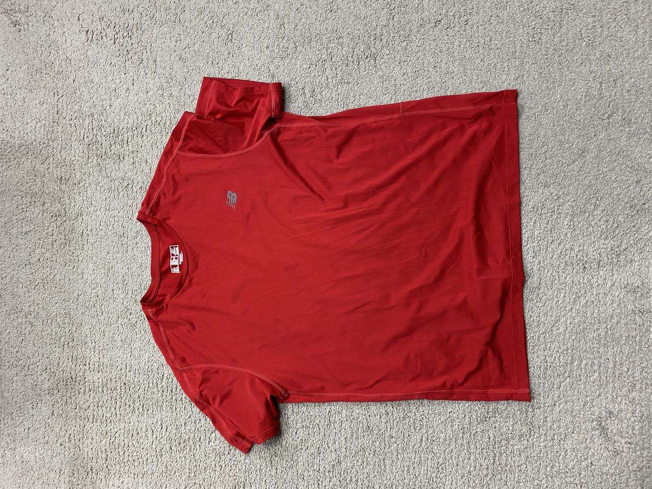 뉴발란스 반팔티 | 세컨웨어(헬로마켓)