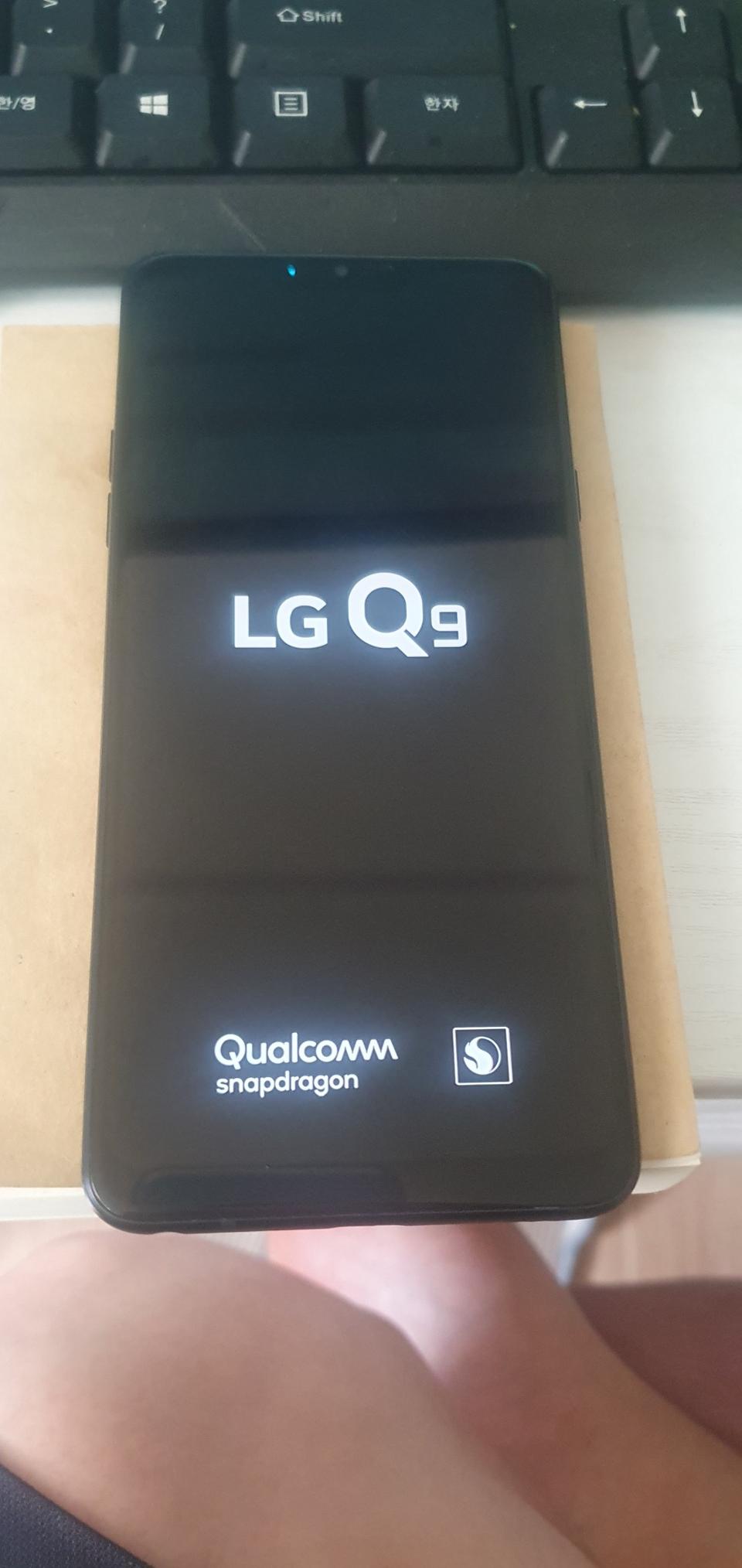 LG q9 (64) | 세컨웨어