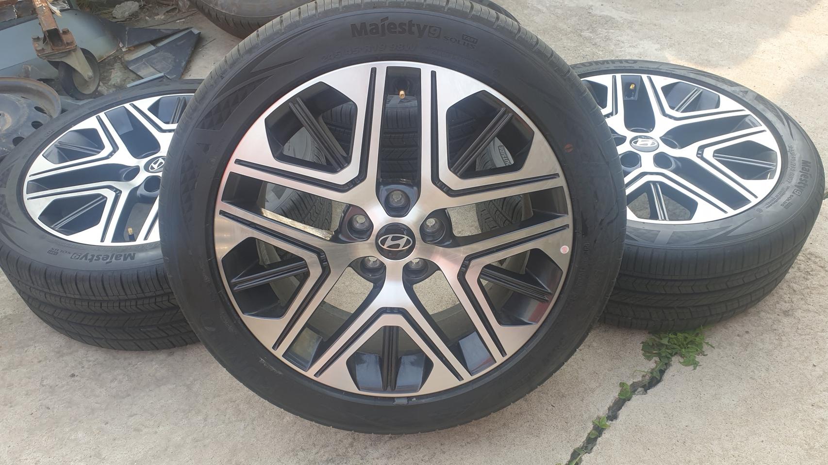 신형 그랜저GN7 출고용 19인치휠타이어 | 헬로마켓