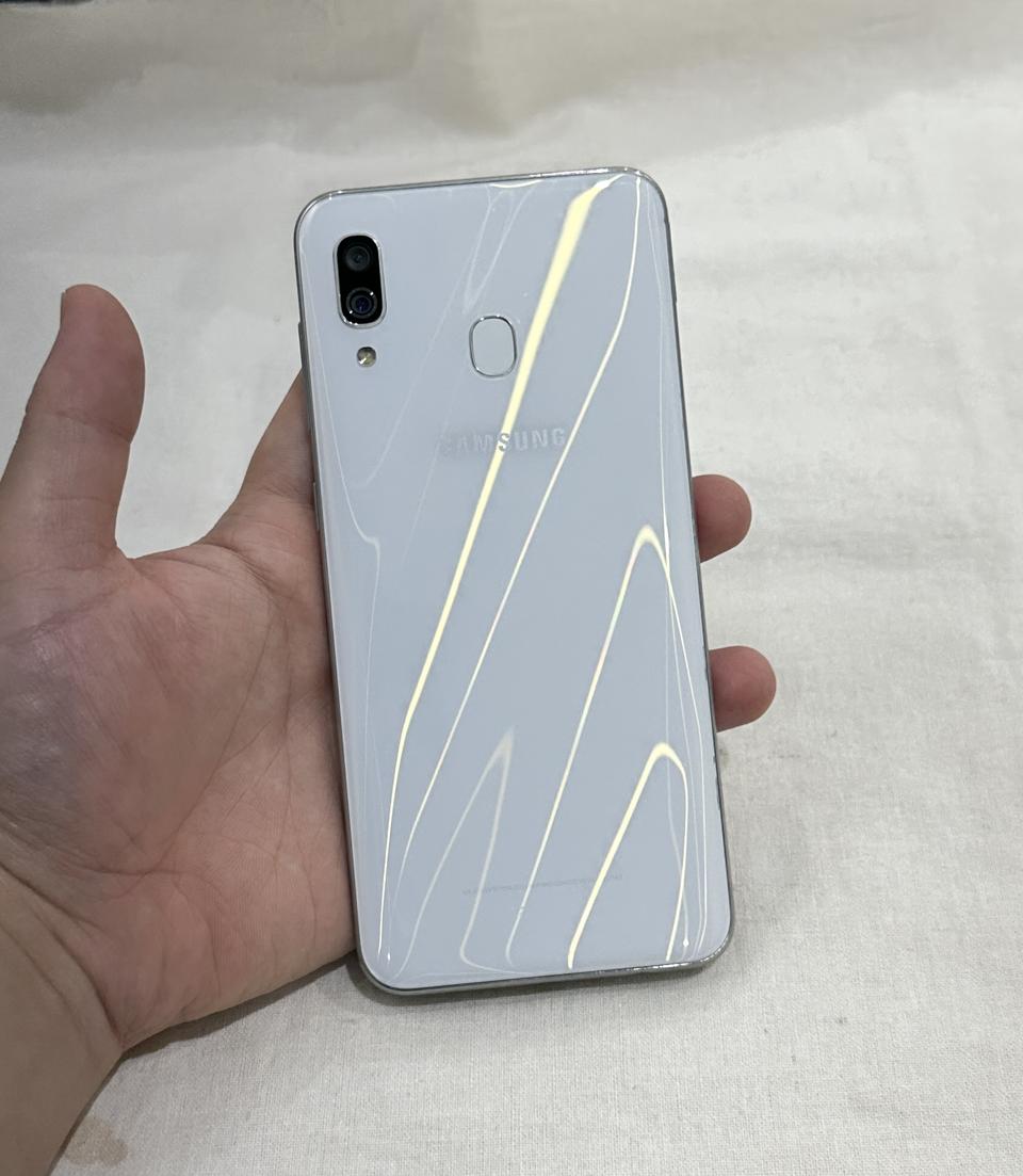 갤럭시A30 화이트 32GB | 세컨웨어(헬로마켓)