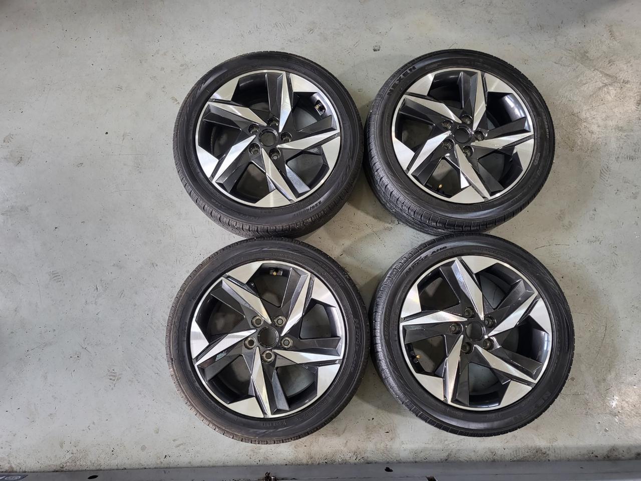 아반떼 CN7 17인치 순정휠 중고휠타이어 팝니다 | 헬로마켓