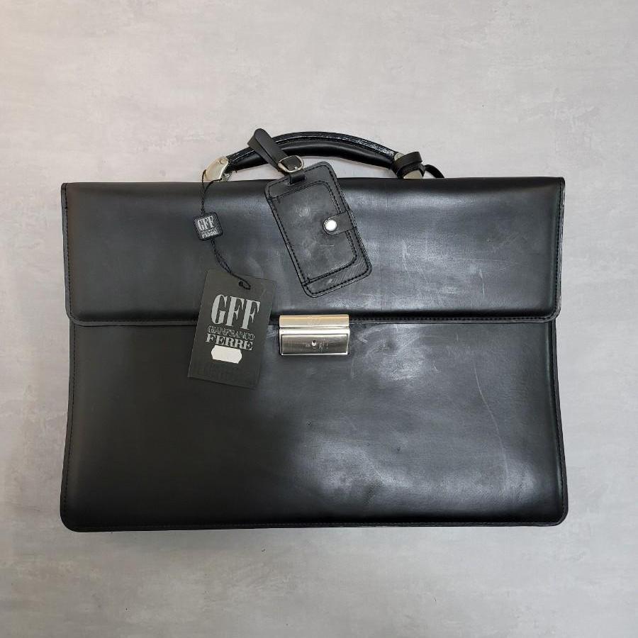 GFF 브리프케이스, 지안프랑코페레 (정품) | 헬로마켓