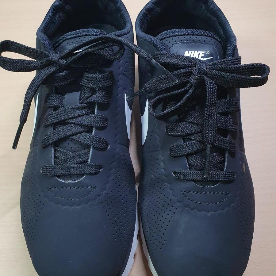 나이키 코르테즈 울트라 모이어 흰검 신발 운동화 230mm 세컨웨어