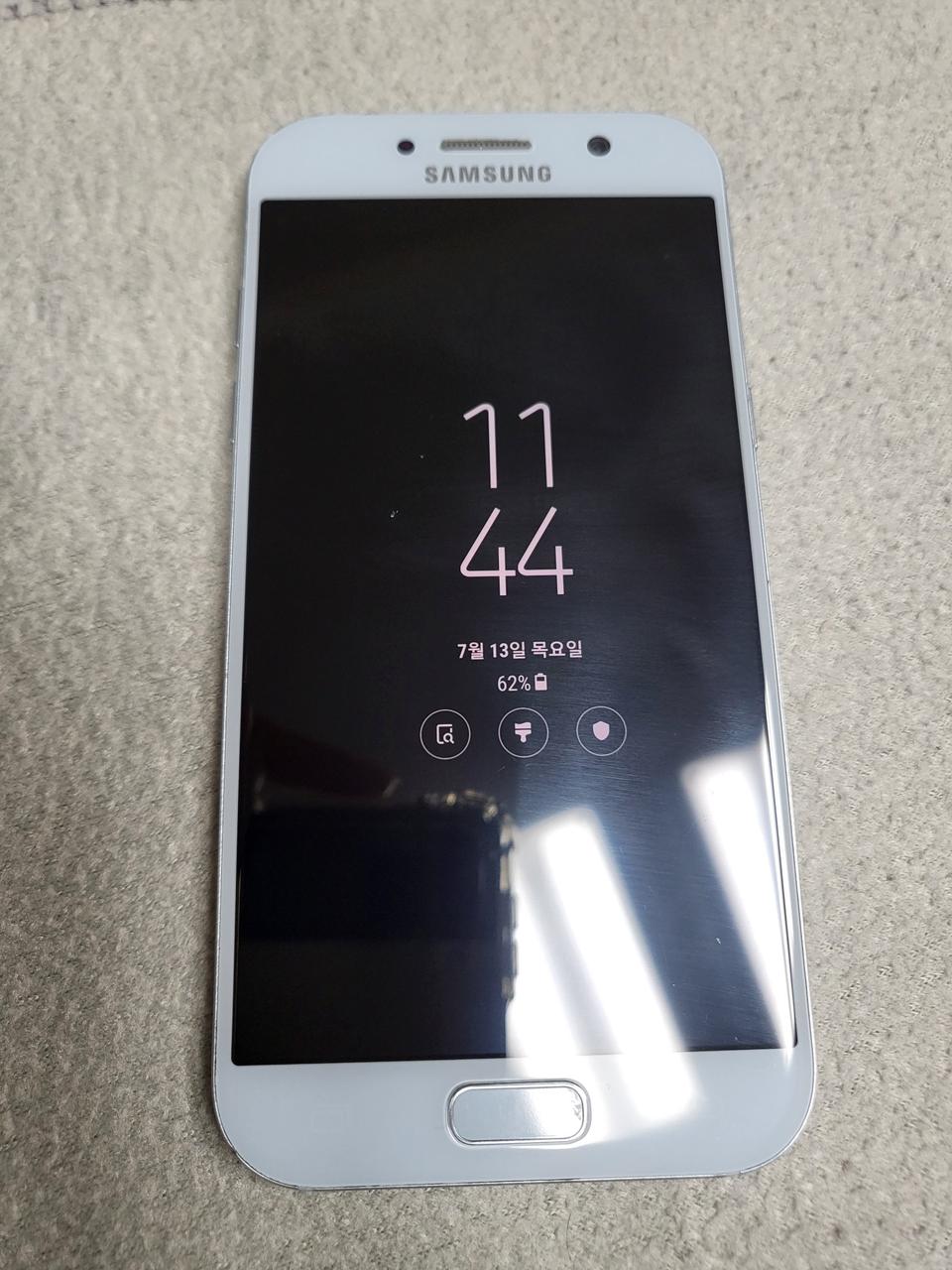 36.SKT/A5(2017)(A520)/블루/32GB/부산 | 헬로마켓