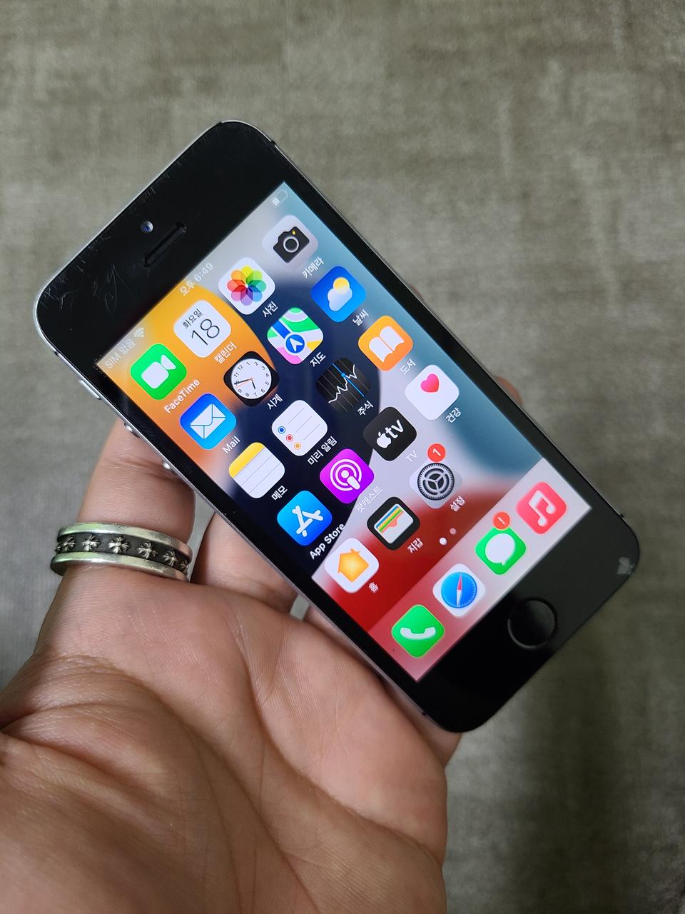 아이폰SE1 128G 블랙 배터리94% 정상해지 싸게... | 세컨웨어