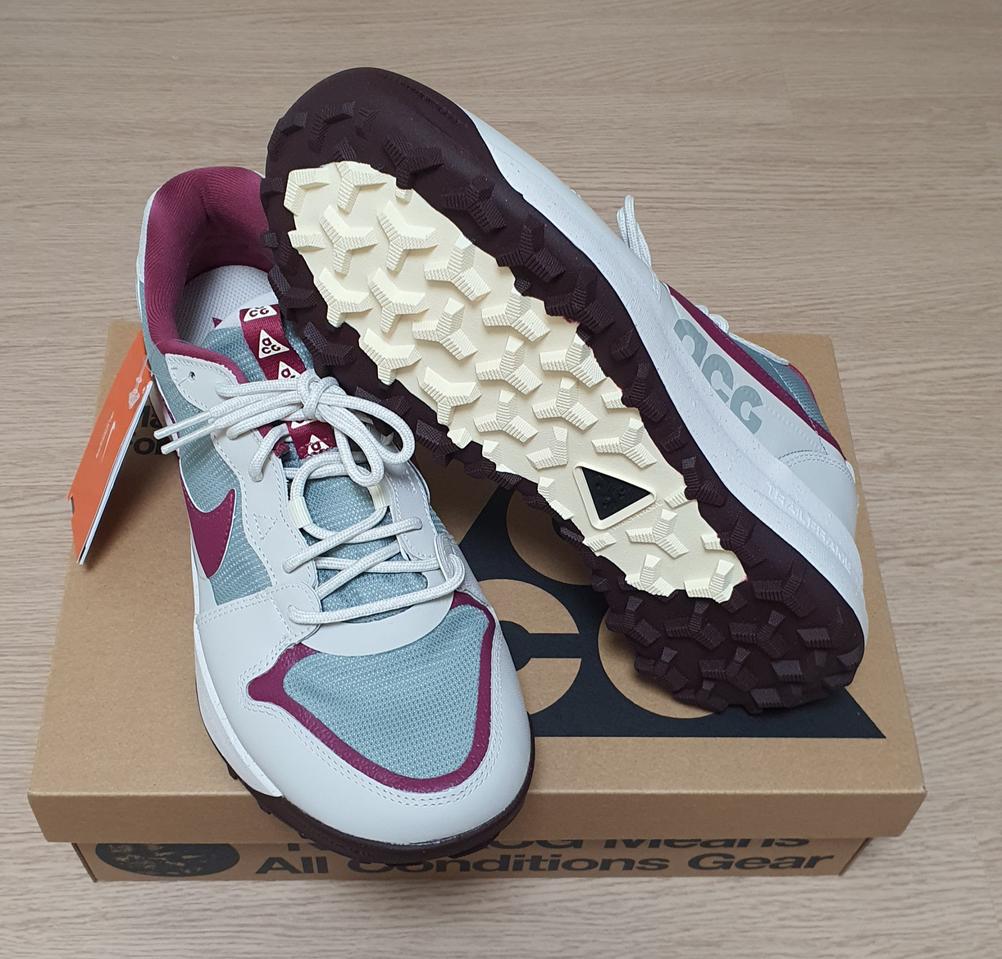 나이키 ACG 로우케이트 270사이즈 새제품 8만원 | 헬로마켓