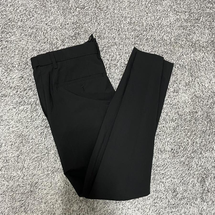 무신사스탠다드 슬렉스 30 | 세컨웨어(헬로마켓)