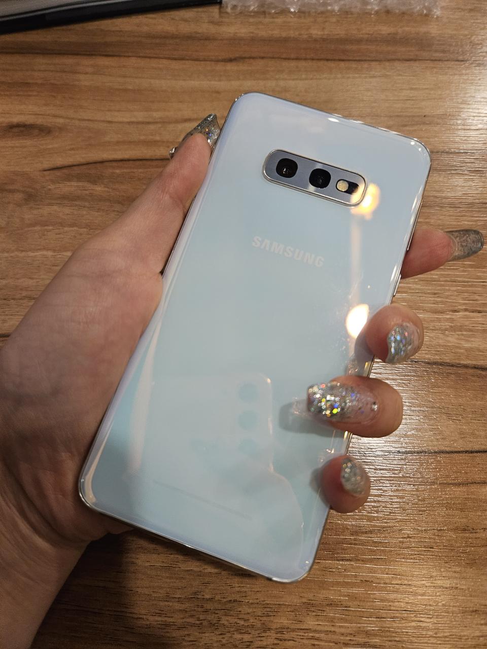 갤럭시S10e 특SS급 128g 서울s10e 강원s1... | 세컨웨어(헬로마켓)