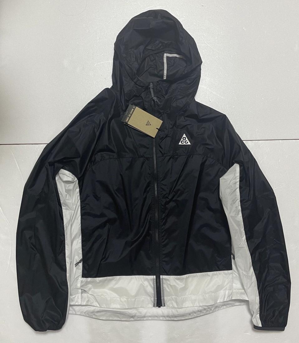 나이키 여성 acg 바람막이 화이트 블랙 nike | 세컨웨어(헬로마켓)