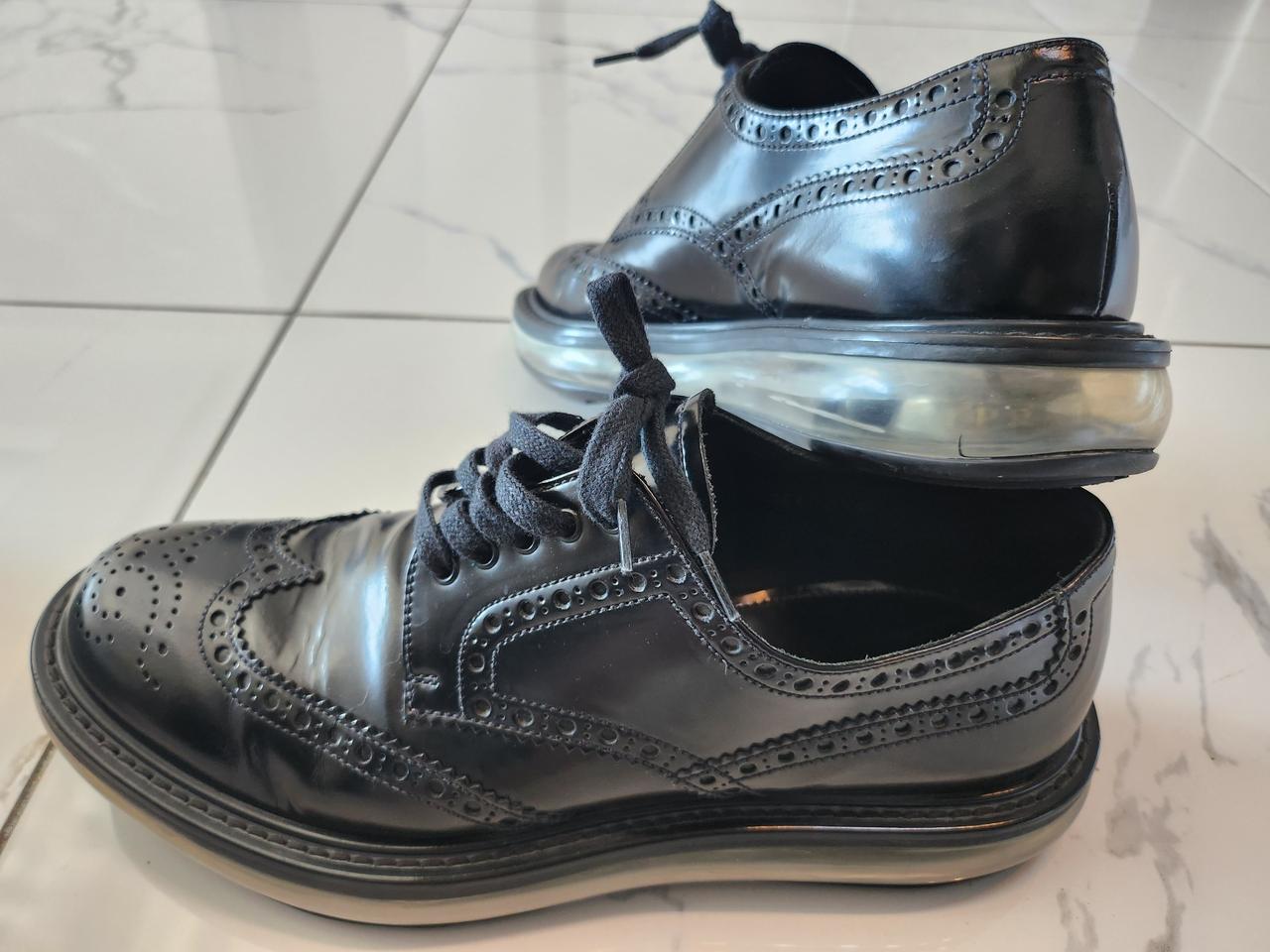 프라다 윙팁 에어클리퍼 스니커즈 | 헬로마켓