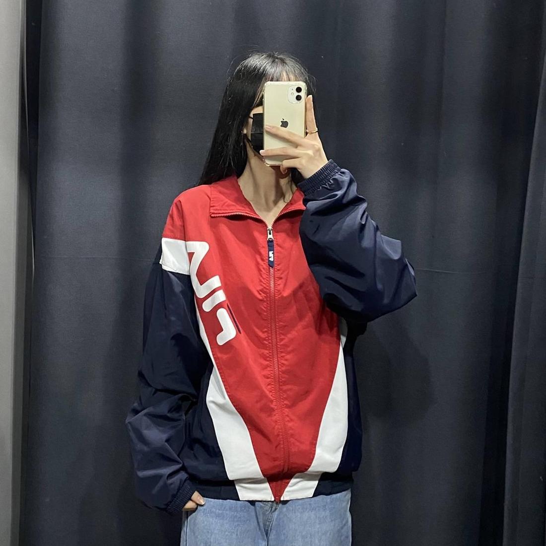 (만원샵) 휠라 올드스쿨 바람막이 M2130 | 헬로마켓