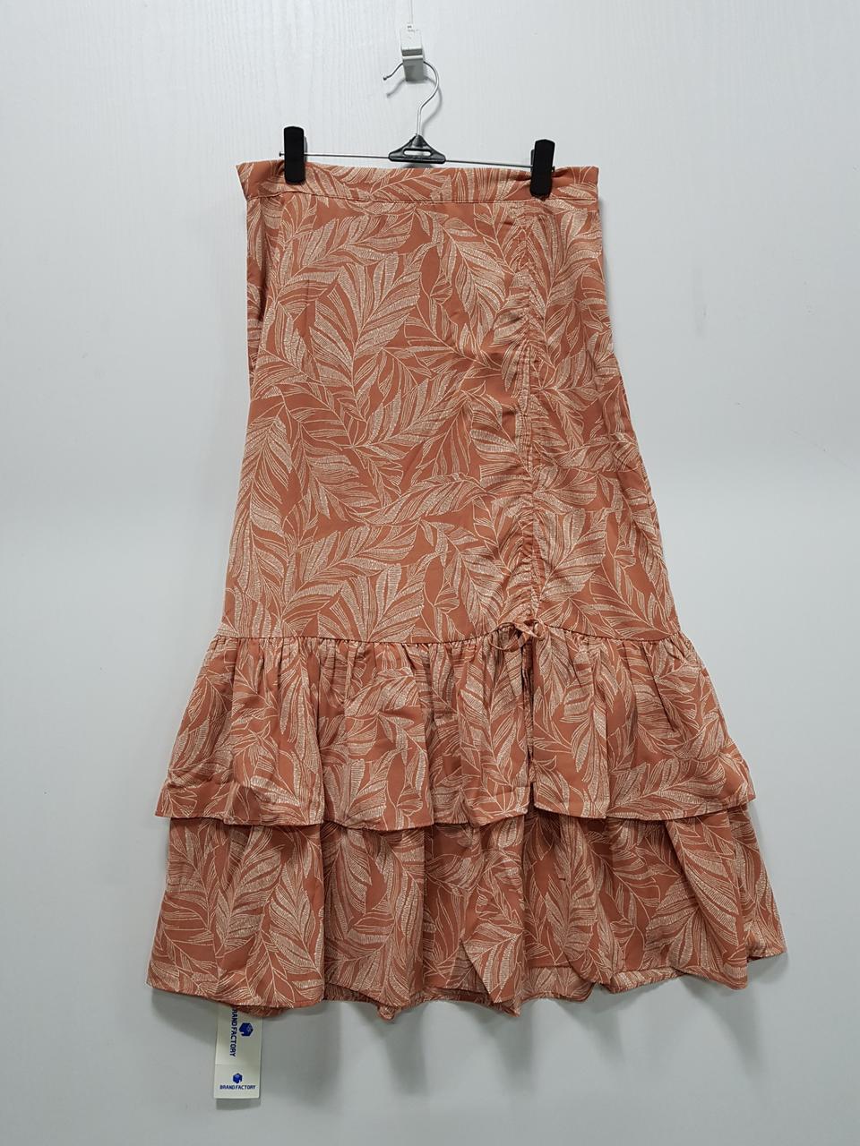 새상품 MOONGCHI 롱 프릴치마 M 333280 | 세컨웨어(헬로마켓)