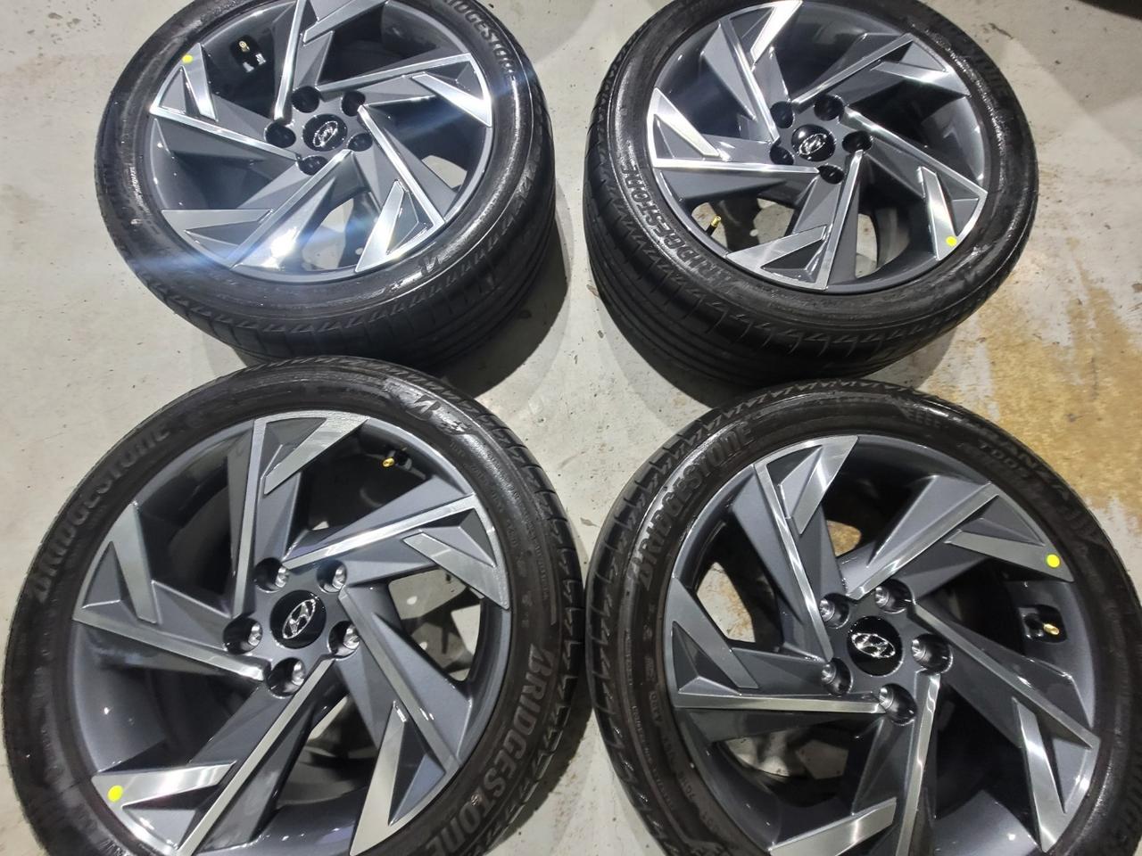 더뉴아반떼 CN7 17인치 페리 순정 휠타이어 | 세컨웨어(헬로마켓)