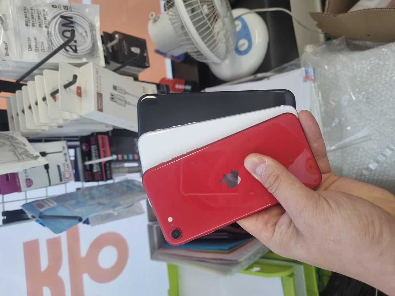 25[아이폰SE2]최상SS급판매[김포]풍무역]중고폰] | 세컨웨어(헬로마켓)