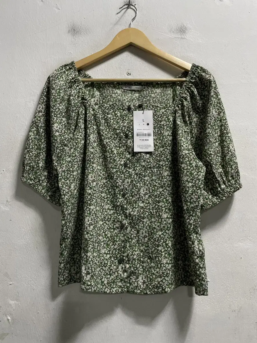 미사용/66 MIXXO 미쏘 플라워패턴 스퀘어넥 반팔... | 헬로마켓