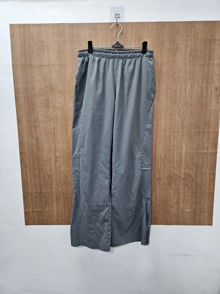 M 나이키 올드스쿨 와이드 팬츠 바지 | 세컨웨어(헬로마켓)