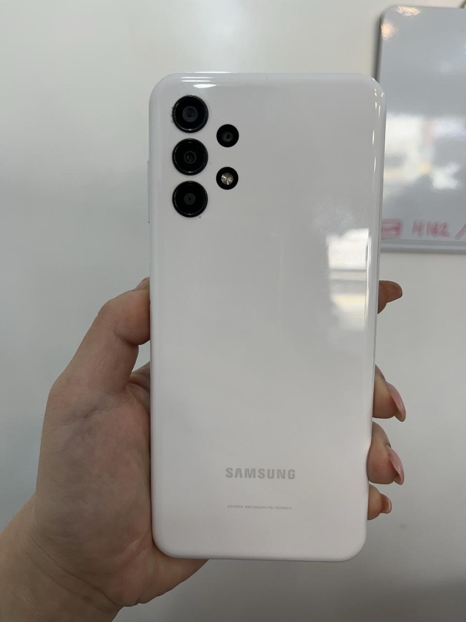 갤럭시A13 64 화이트/무잔상S급/보증기간O | 헬로마켓