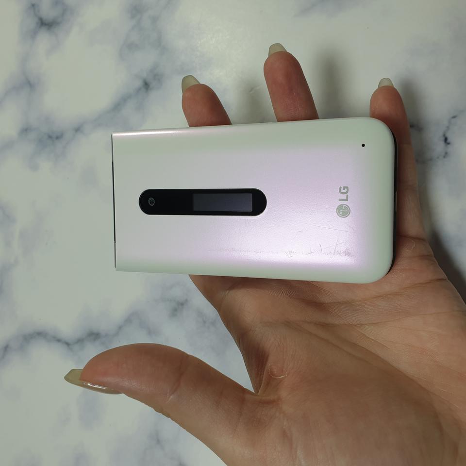 LG폴더2 (Y120S) 화이트 128G A급 판매합니다 | 헬로마켓