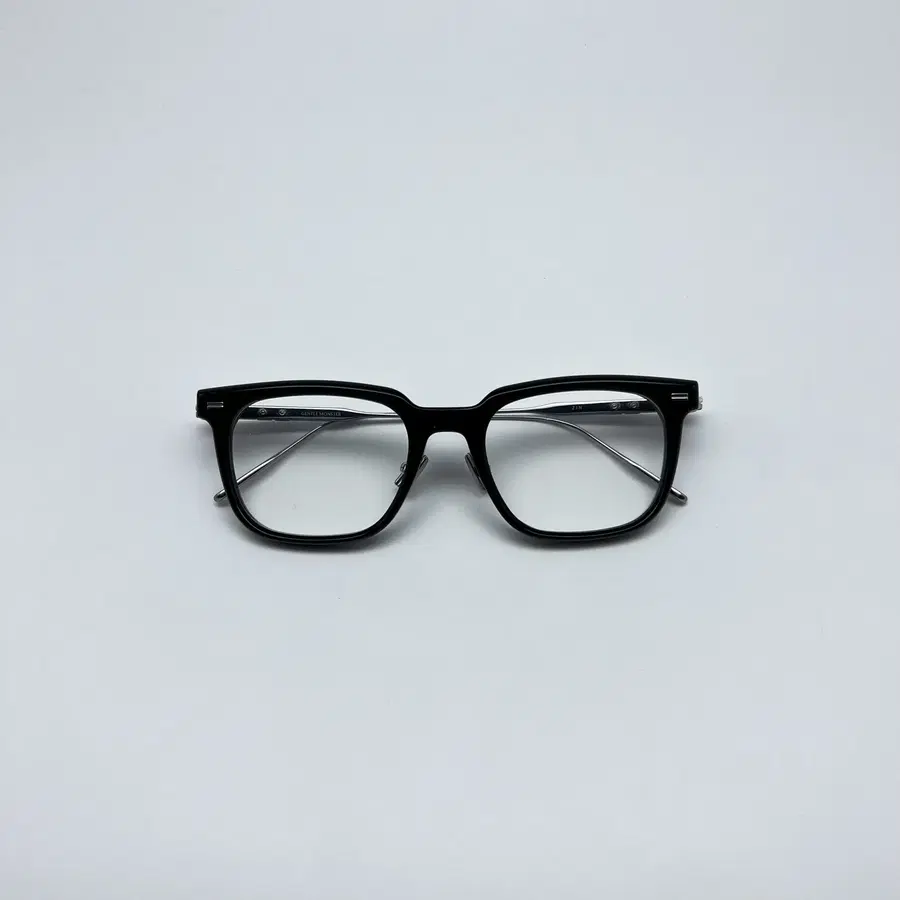 젠틀몬스터 진 ZIN 블랙 실버 신품급 풀박스 [렌즈... | 헬로마켓