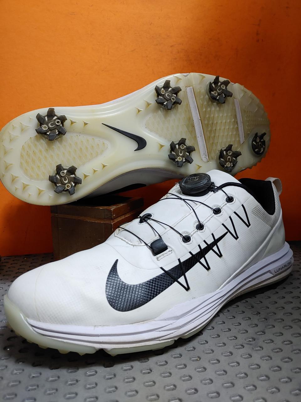 나이키 루나 커맨드2보아 골프화(US9.5표기275추... | 헬로마켓