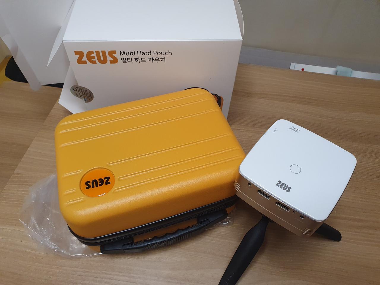 제우스 큐브 미니 빔프로젝터(ZEUS S990) | 헬로마켓