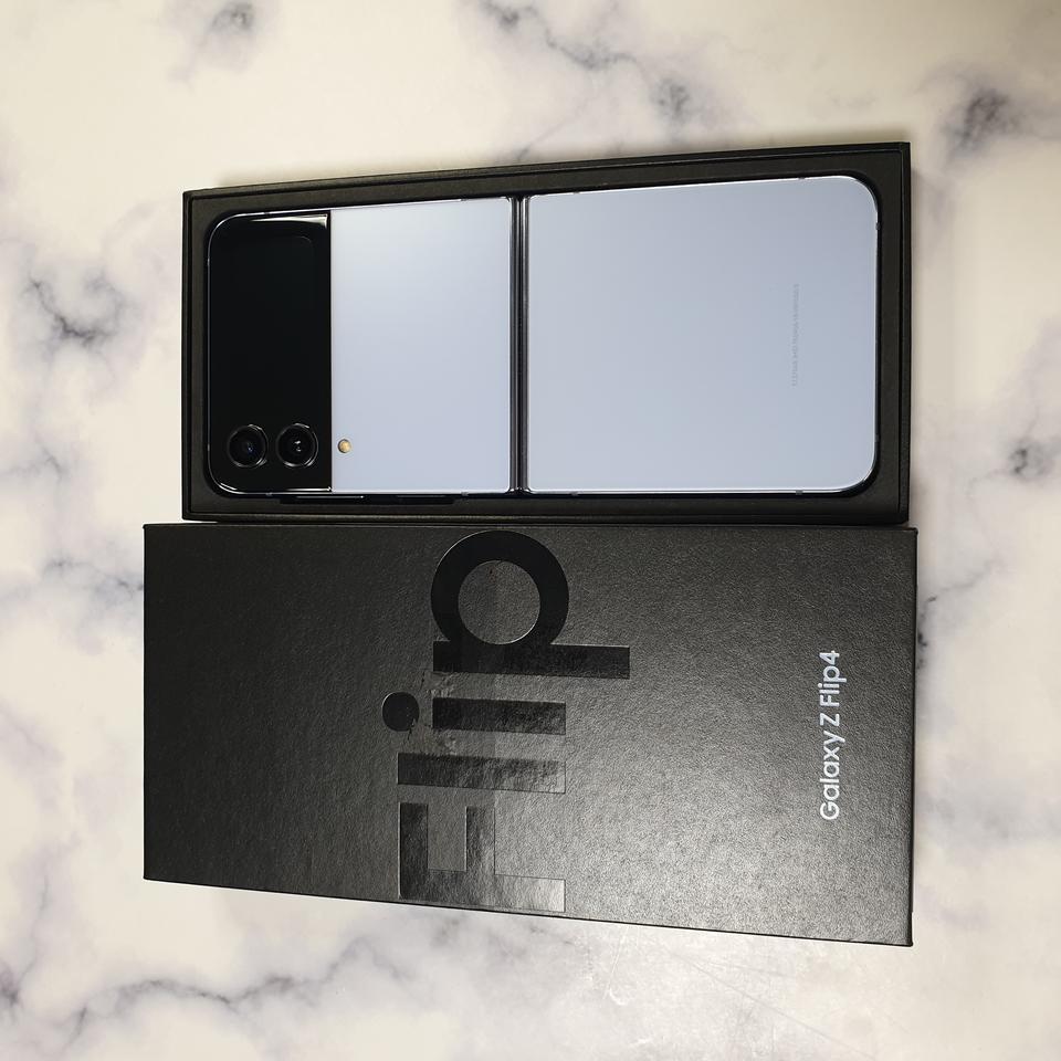 KT 갤럭시 Z플립4 5G 블루 256G 구성품 미사... | 헬로마켓