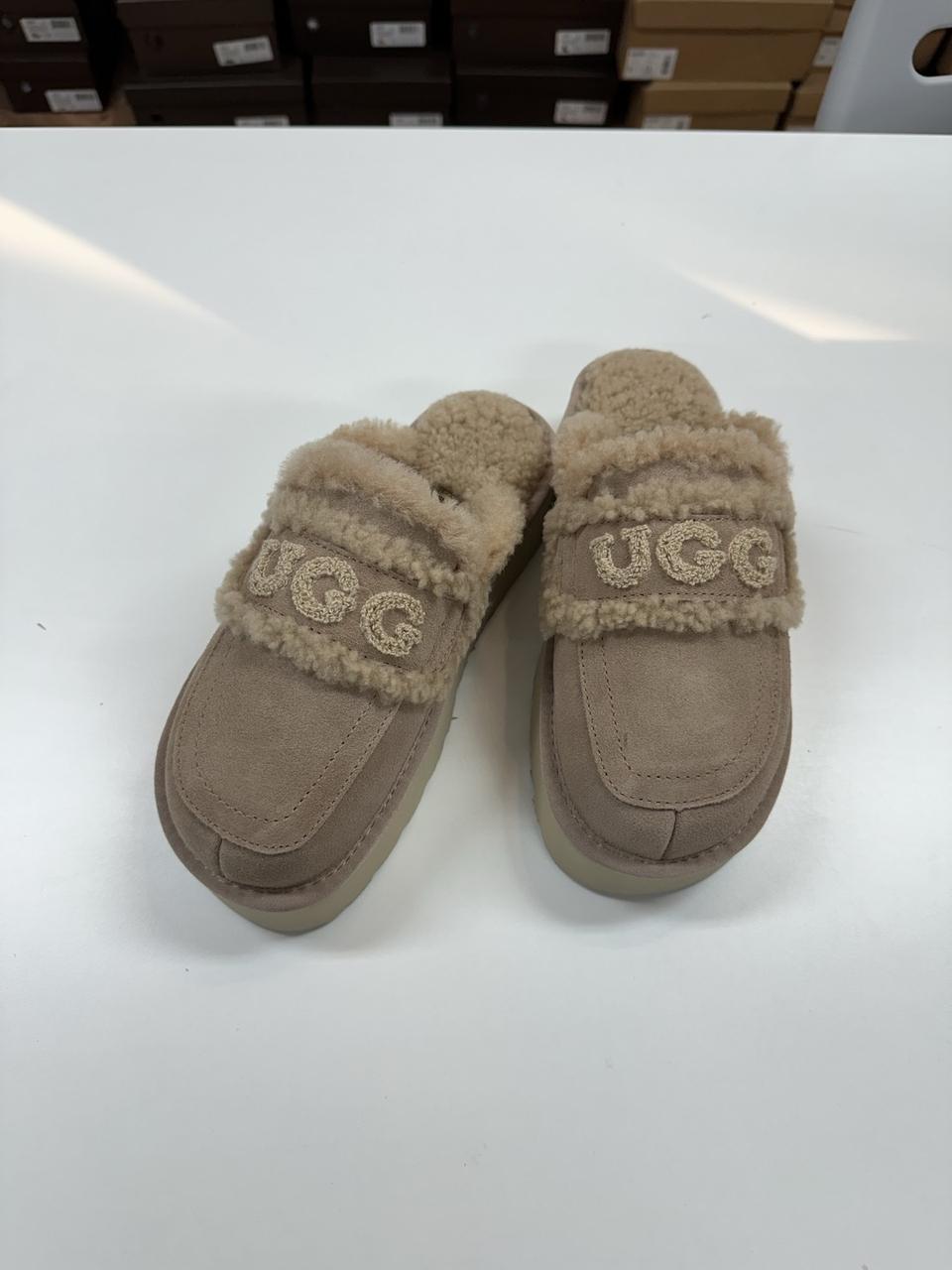 호주UGG털슬리퍼 245-250mm팜 새것 | 헬로마켓