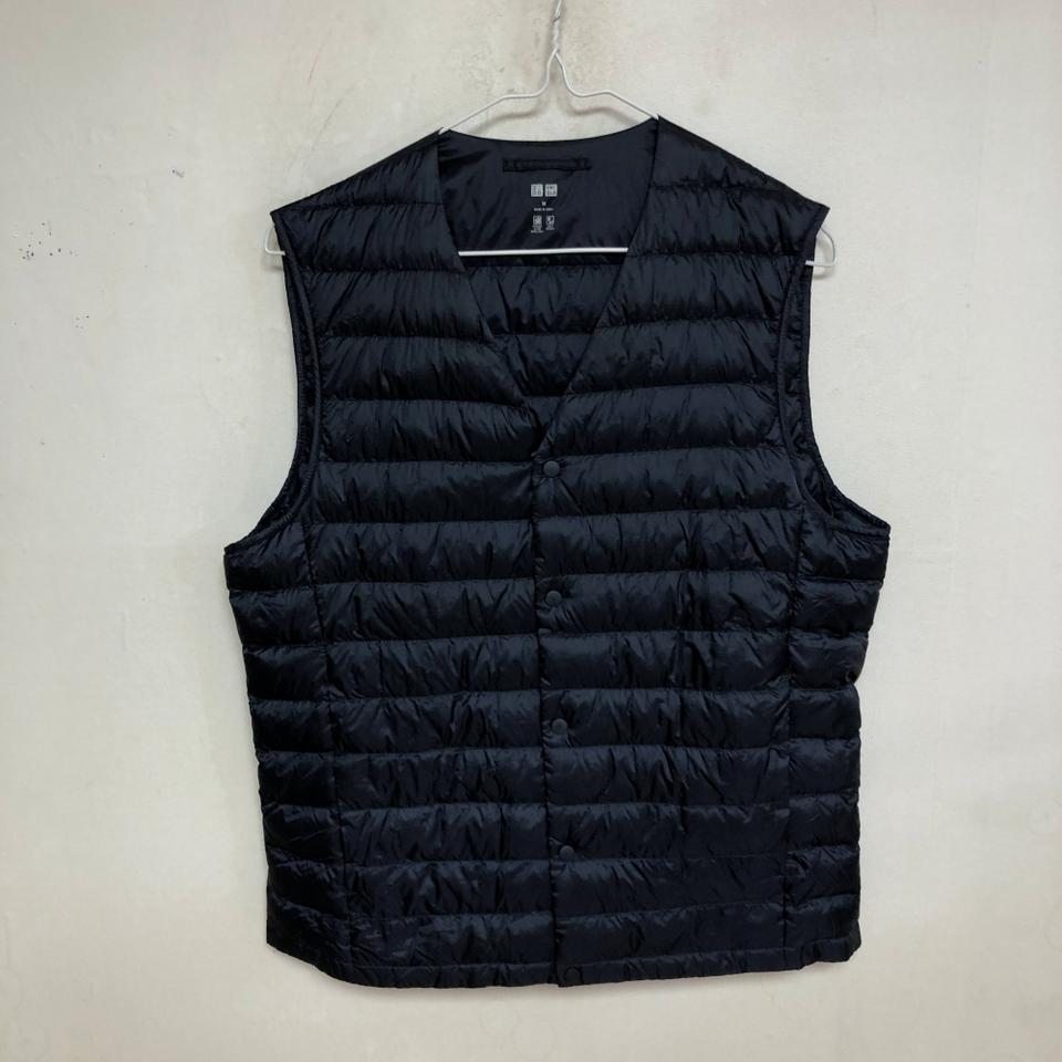 유니클로 남성 오리털 경량 패딩 조끼 95M@9905 | 헬로마켓