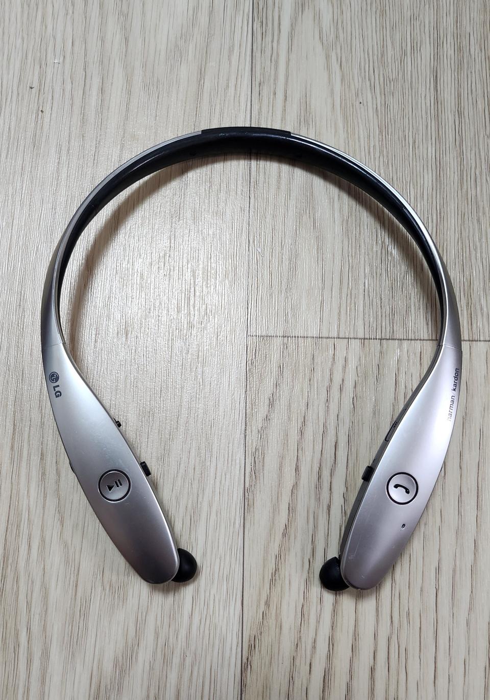 LG HBS-900 넥밴드 블루투스 팝니다. | 헬로마켓