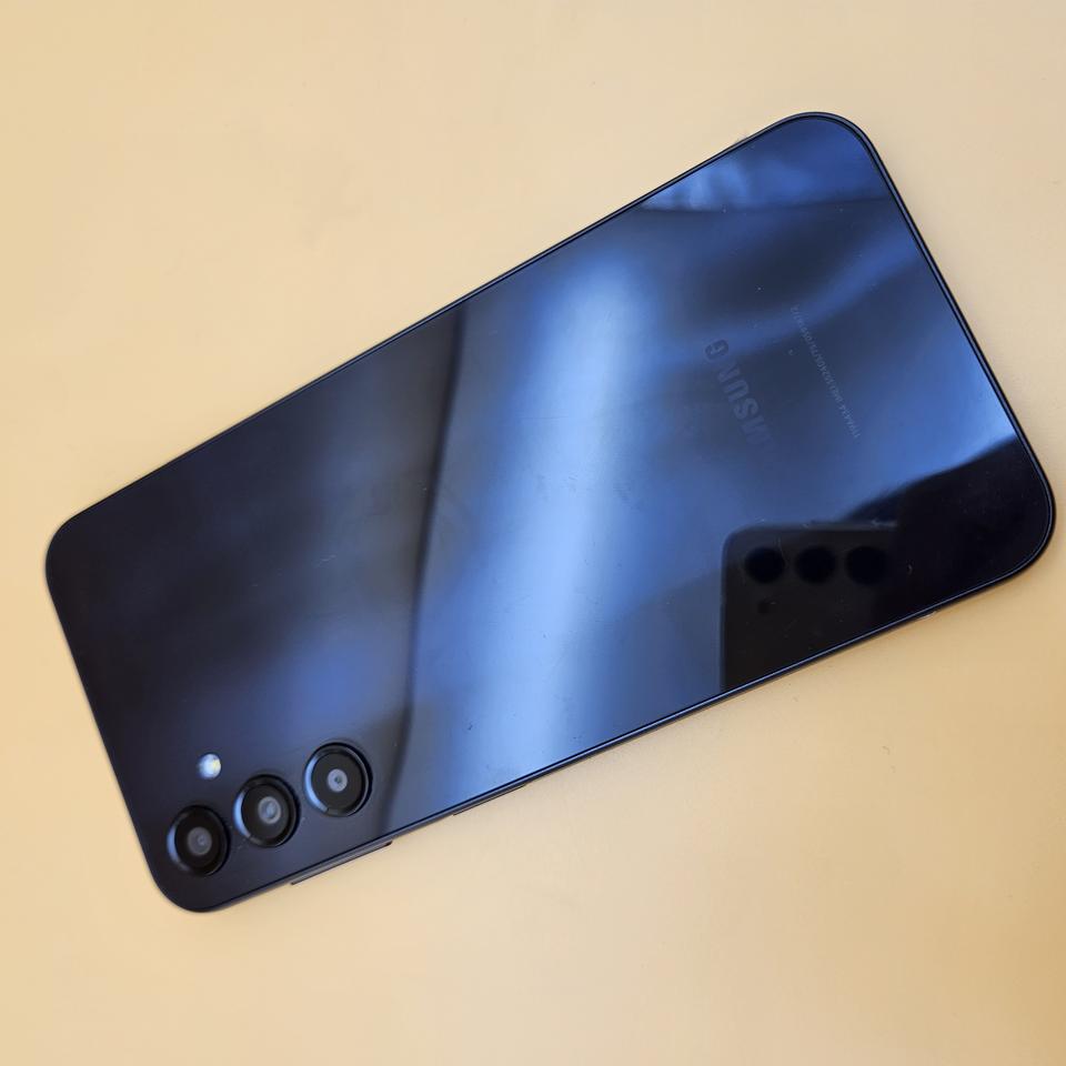 [리퍼급]갤럭시A24 최상급컨디션 128G 블랙 공기... | 헬로마켓