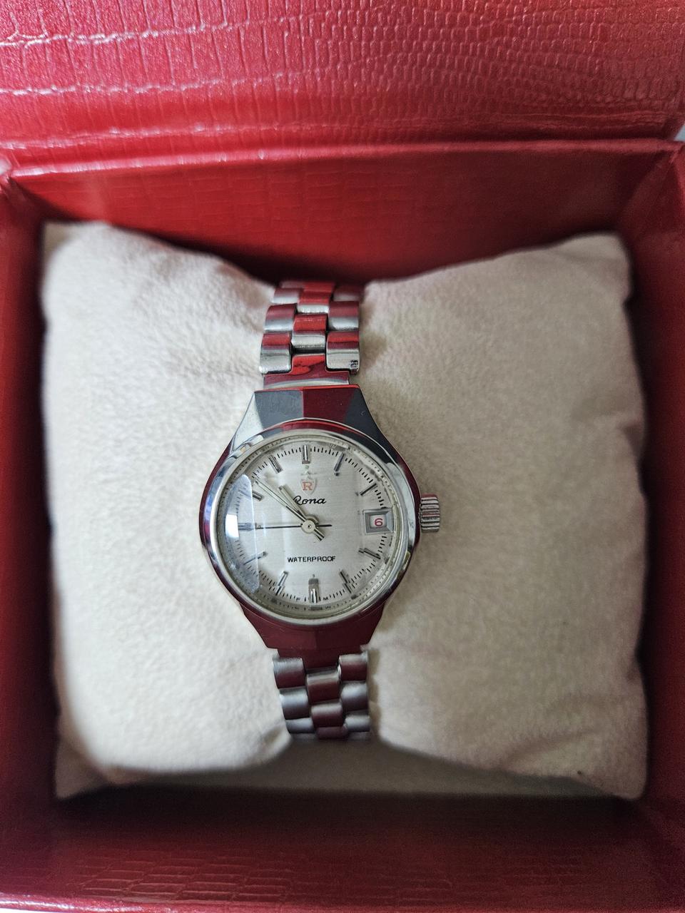 Rona 여성용 수동 태엽 방식 메탈 시계 | 헬로마켓